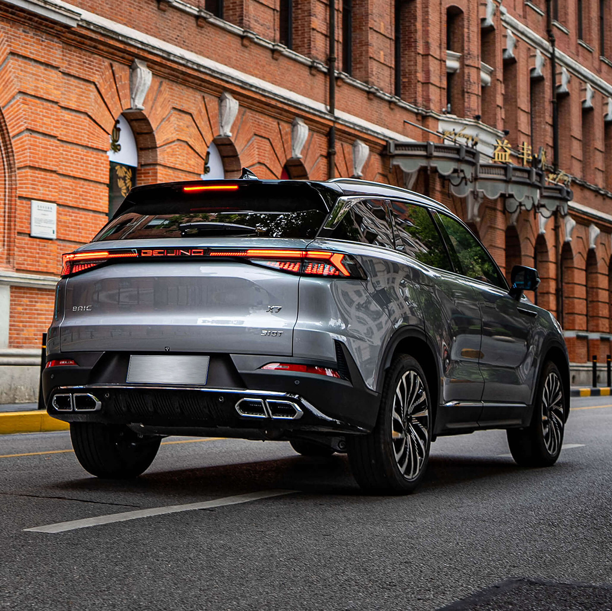 BAIC Beijing 75 - Un SUV de dimensiuni medii, de înaltă performanță și ...