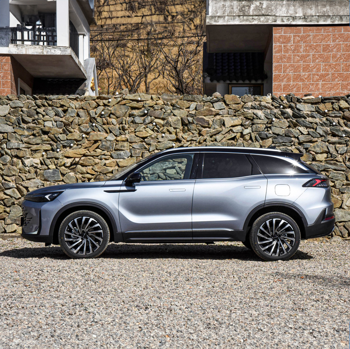 BAIC Beijing 75 - Un SUV de dimensiuni medii, de înaltă performanță și ...