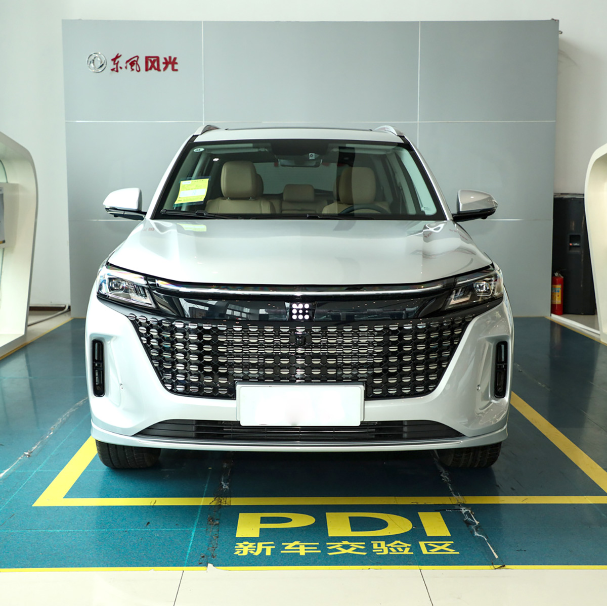 DFSK E5 – SUV Plug-in Hybrid | 7 locuri, E-CVT, Performanță și Confort · SUV Cars