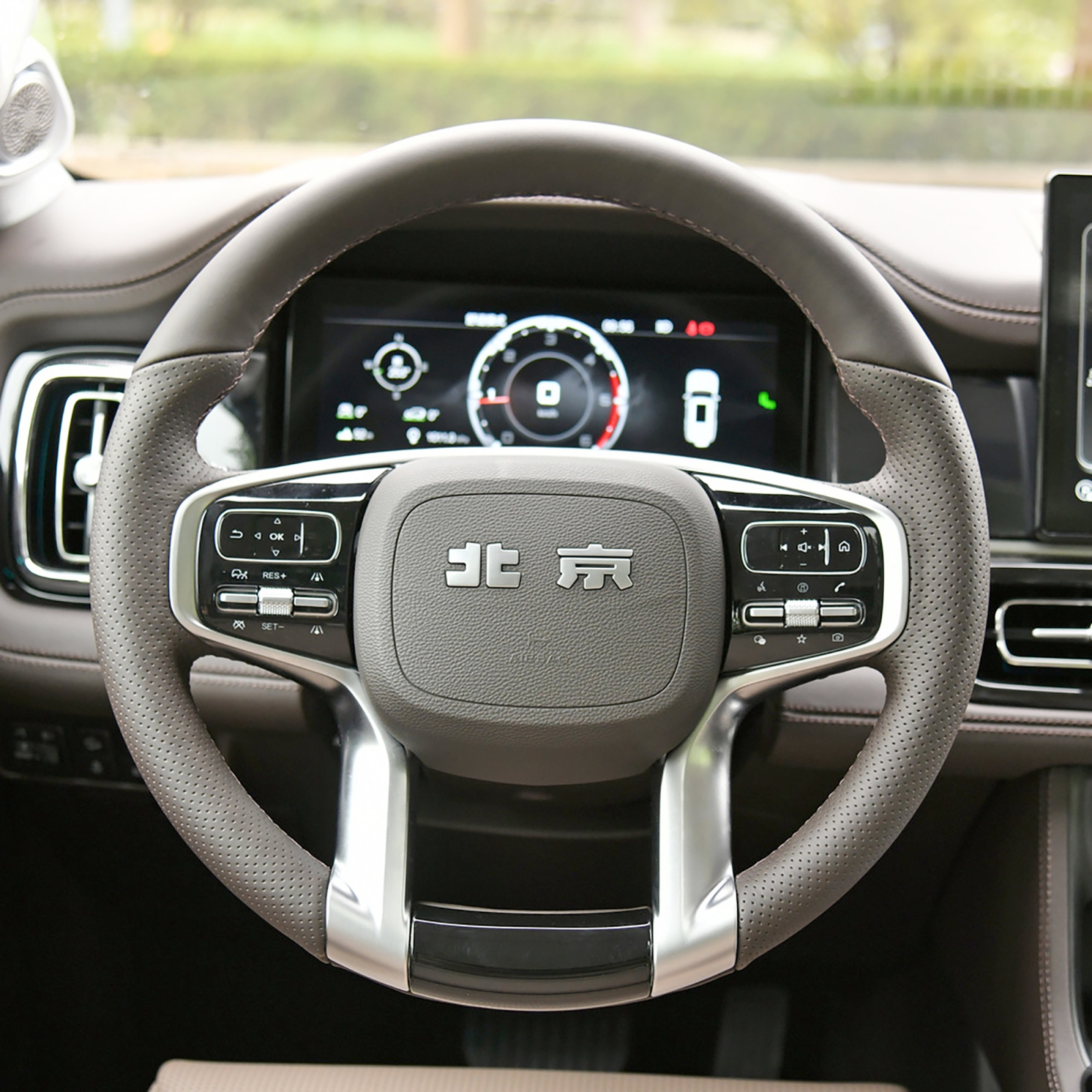 BAIC Beijing BJ60 Flagship – SUV 4WD | Putere, Performanță, Confort ...