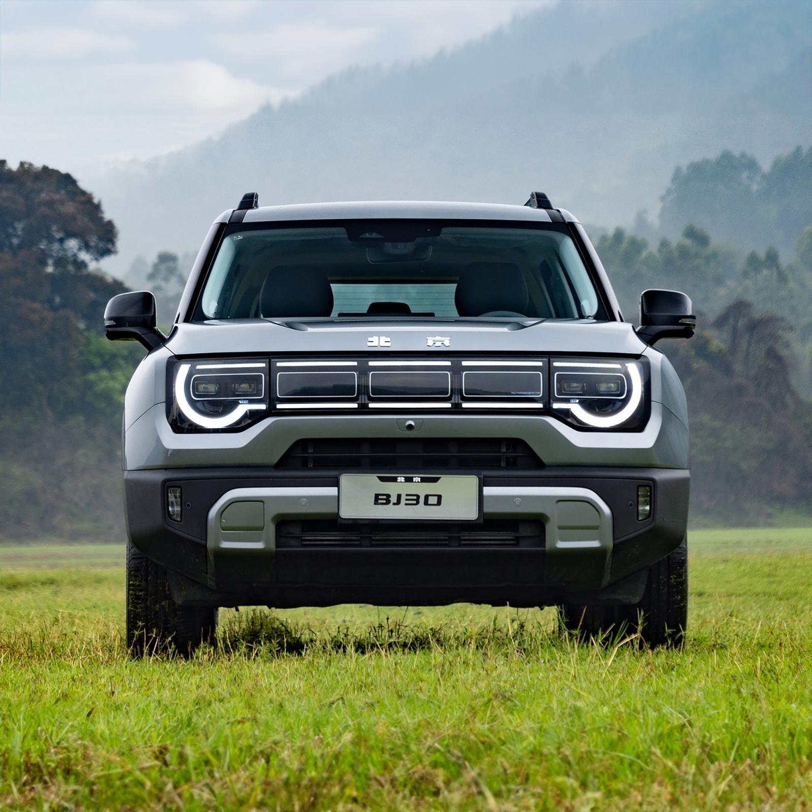 BAIC BJ30 – Hybrid 4WD SUV | Putere, Tehnologie și Confort · SUV Cars