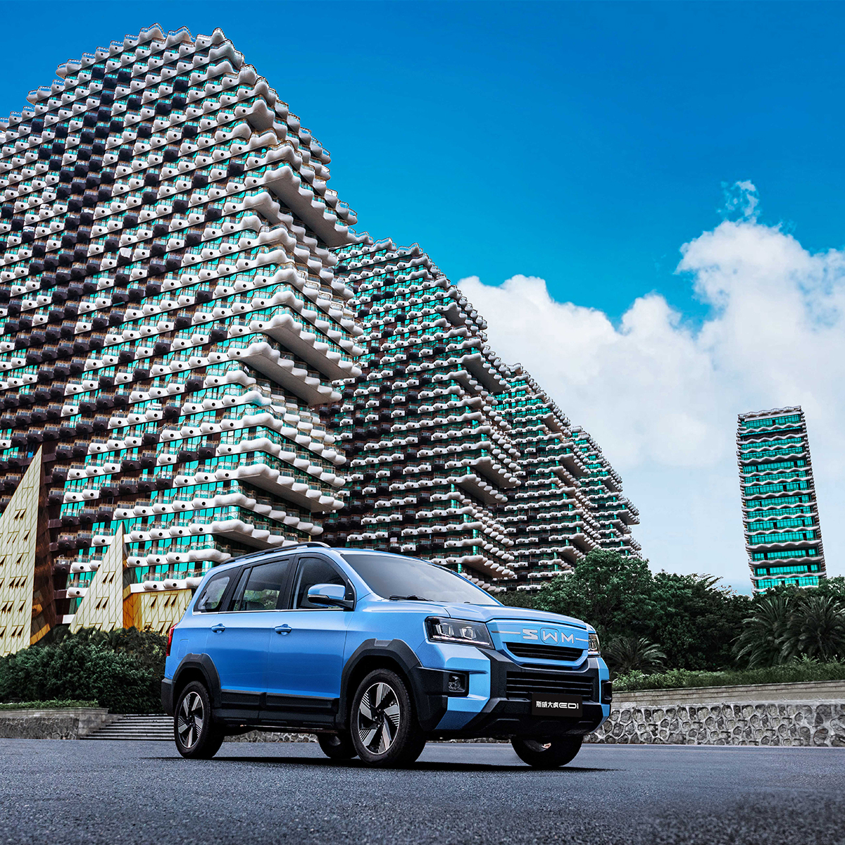 SWM G03 EDi, Automat, Plug-In Hibrid, PHEV, E-CVT, 7 locuri · SUV Cars