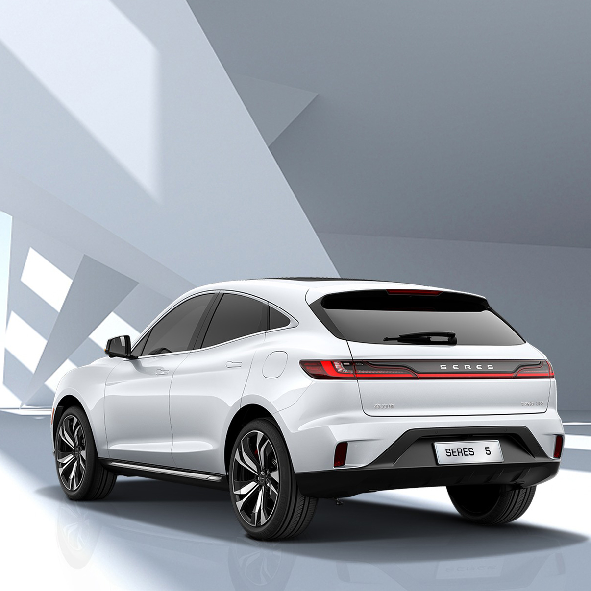 SERES 5 Premium – SUV Electric de 585 CP | Autonomie 483 km · SUV Cars