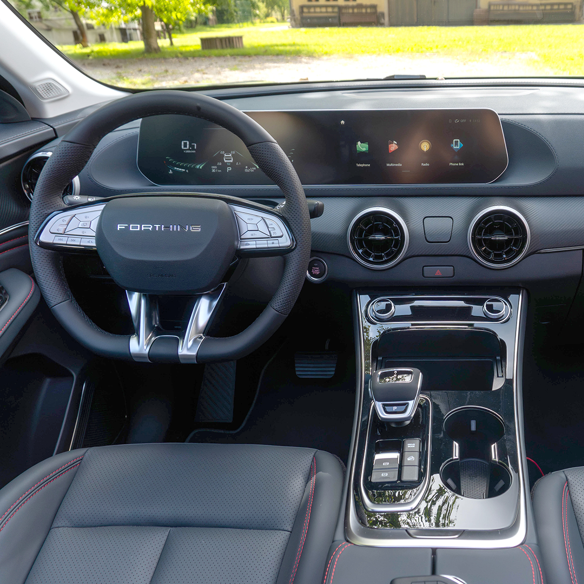 Forthing 5 EVO – SUV Sportiv | 1.5L Turbo, 7DCT, Design Modern · SUV Cars